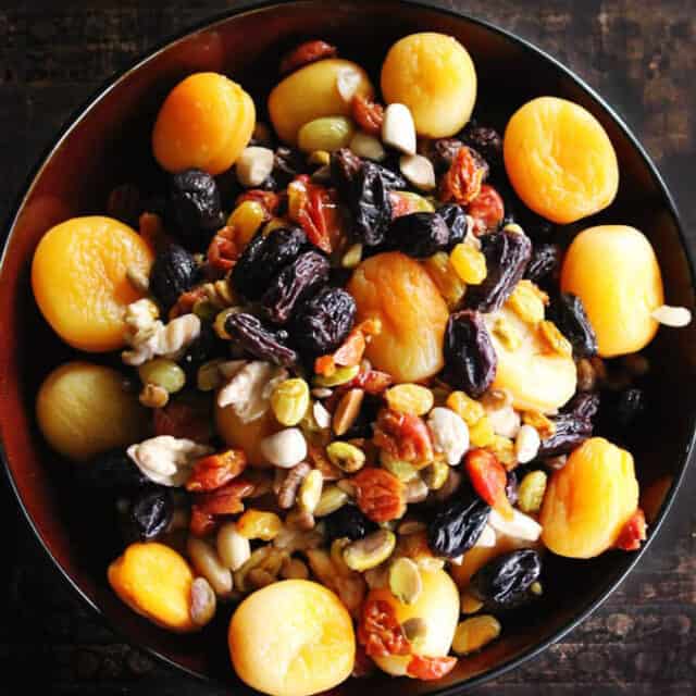 Haft mewa recipe (Afghan fruit and nut dish) - Rhubarbarians