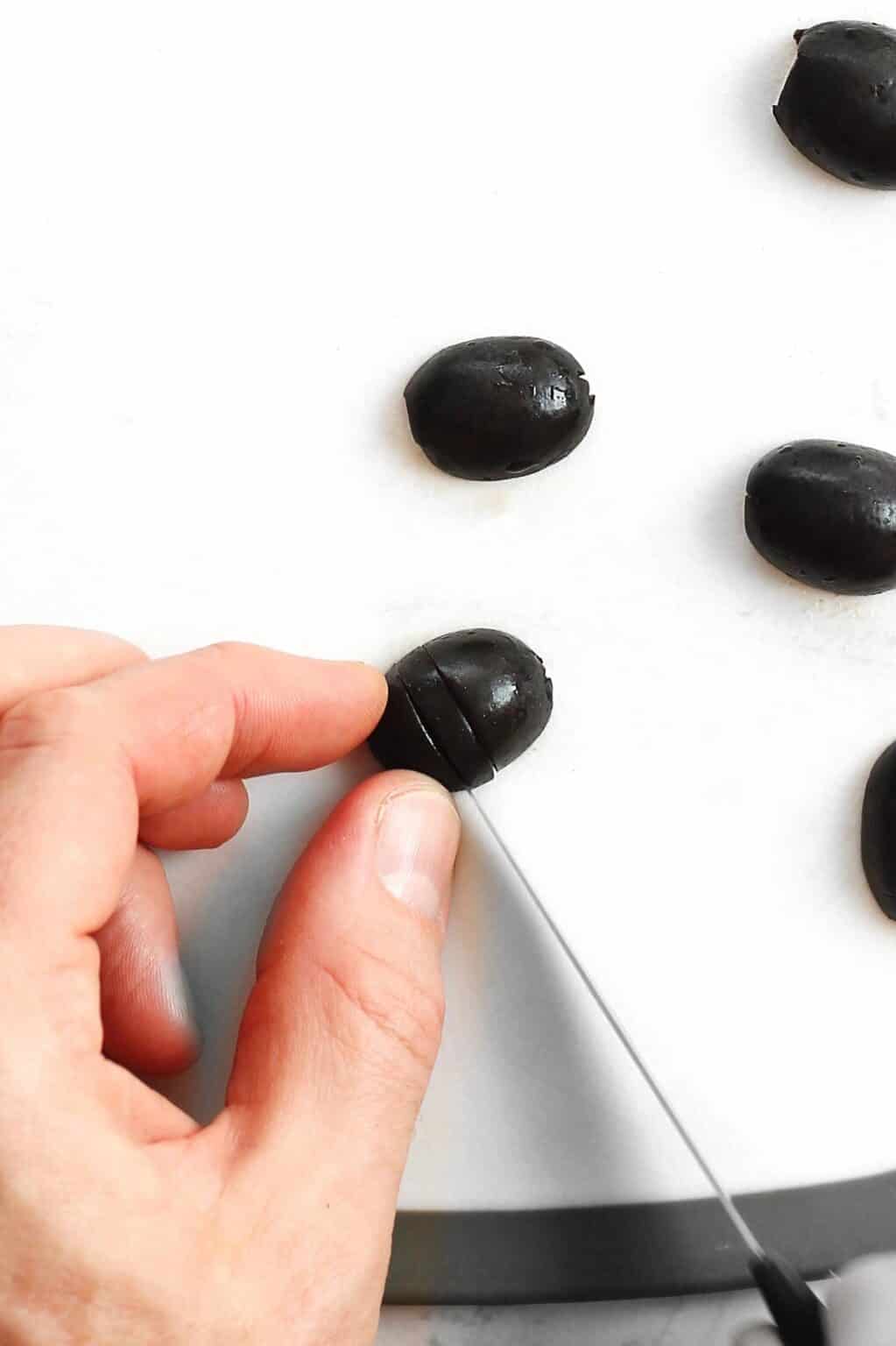 Easy spooky spaghetti: a Halloween pasta recipe - Rhubarbarians